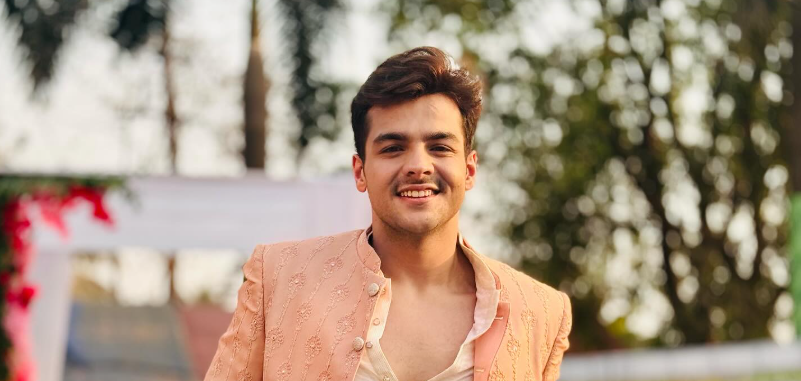Ashish Chanchlani Age, Biography, Wife, Net Worth, Height, Family and ...