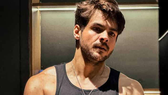 Ashish Chanchlani Age, Biography, Wife, Net Worth, Height, Family and ...