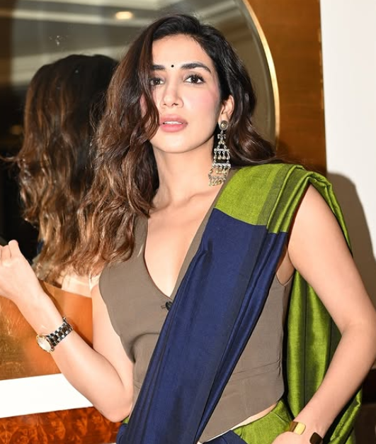 Parul Gulati Age, Nish Hair, Boyfriend, Family 2025