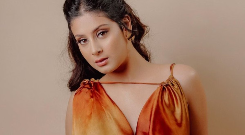 Isha Malviya Age, Tv Shows, Husband, Family, Net Worth and More Info ...