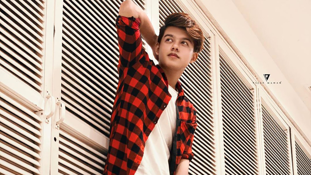 Riyaz Aly Age, Biography, Girlfriend, Instagram, Net Worth and More ...