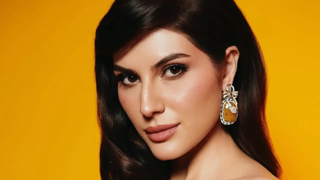 Elnaaz Norouzi Biography, Age, Height, Husband, Movies & TV Shows, Net ...
