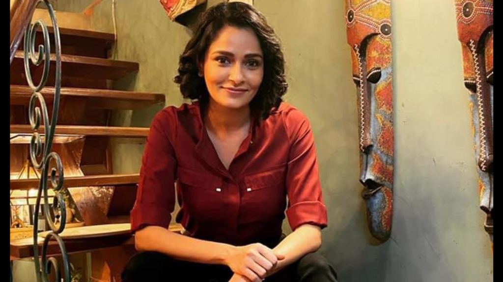 Samvedna Suwalka Age, Biography, Family, Shows, Net Worth and More Info ...