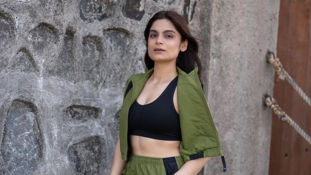 Srishti Dixit Age, Biography, Education, Family, Tv shows, Net Worth and More Info 2025 - Bio ...
