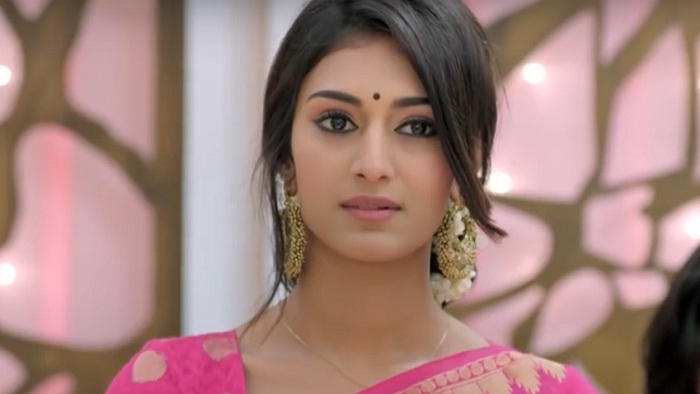 Erica Fernandes Husband, Age, Biography, Shows, Movies, Net Worth and ...
